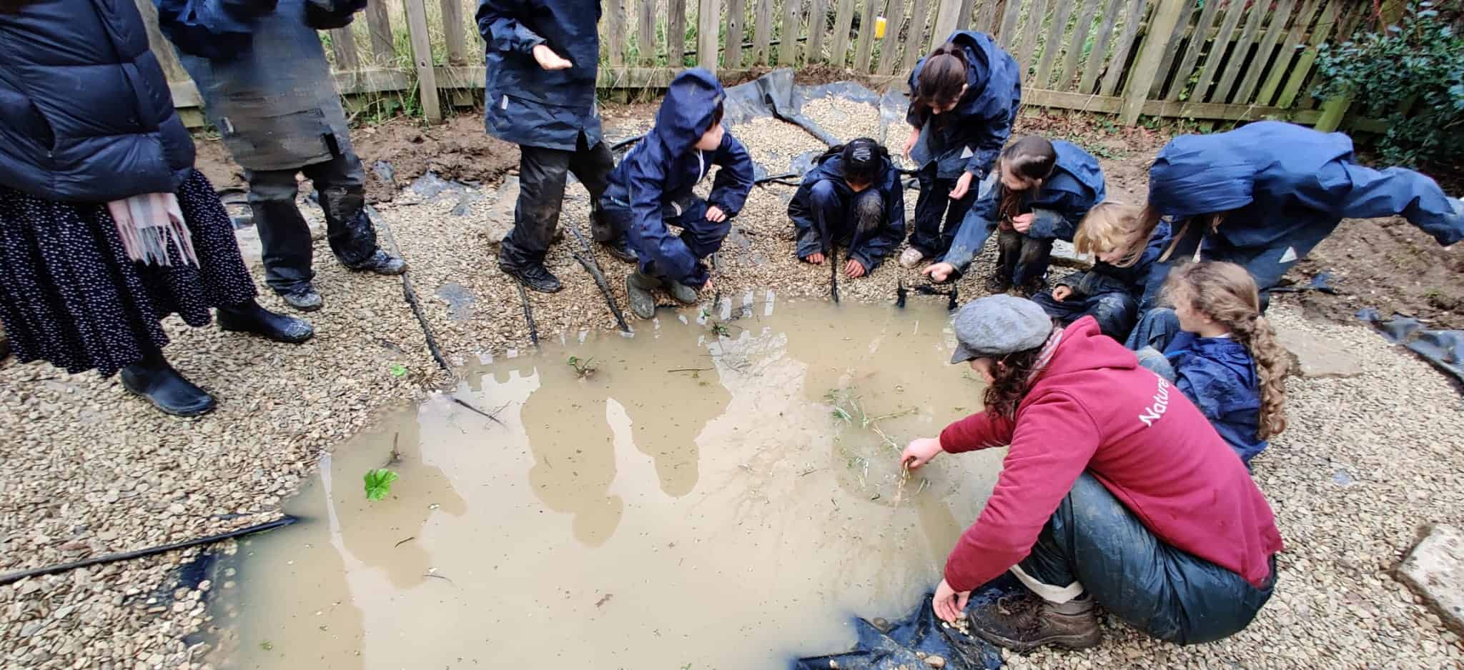 Naturehood Oxford: restoring a pond with Wood Farm Primary School ...